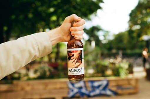 Beste Etikette: Der Mix-Drink Matrosé mit neuen Fotografien › PAGE online
