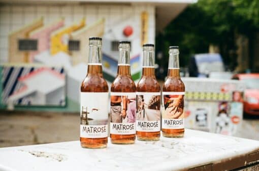 Beste Etikette: Der Mix-Drink Matrosé mit neuen Fotografien › PAGE online