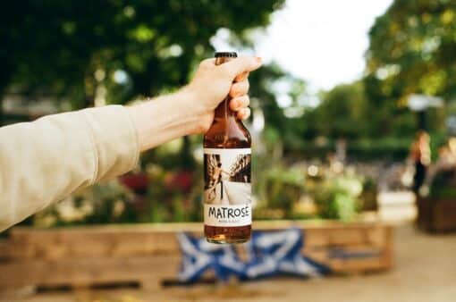 Beste Etikette: Der Mix-Drink Matrosé mit neuen Fotografien › PAGE online