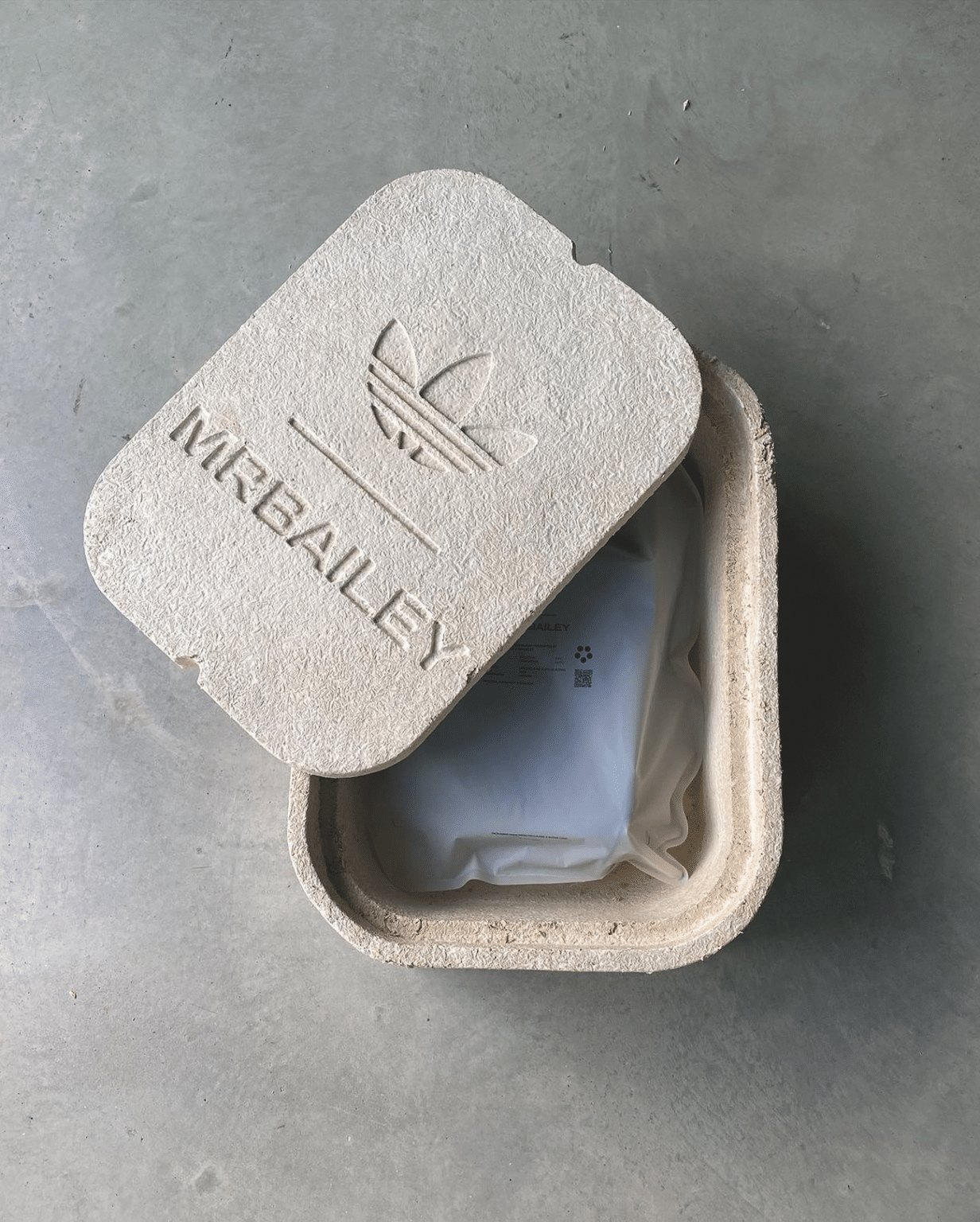 Umweltfreundlich verpacken mit Myzelium statt Styropor › PAGE online
