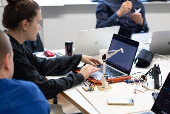 Rapid Hardware Prototyping mit blokdots › PAGE online