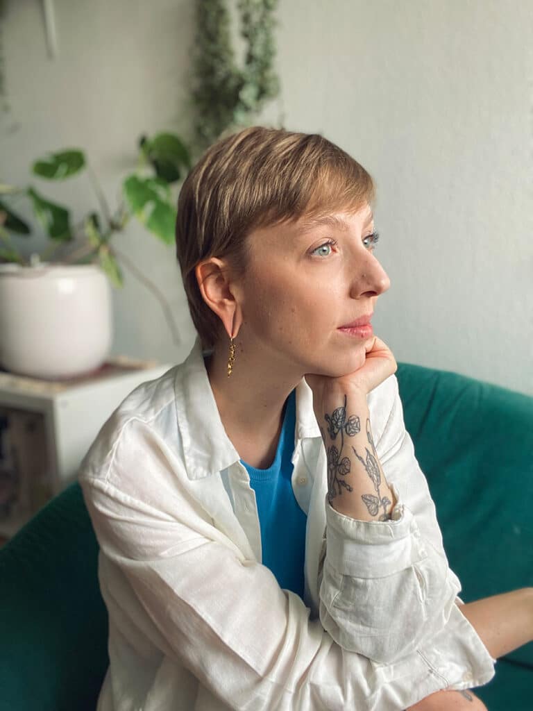 Generative Recolor: Creative AI in Adobe Illustrator › PAGE online