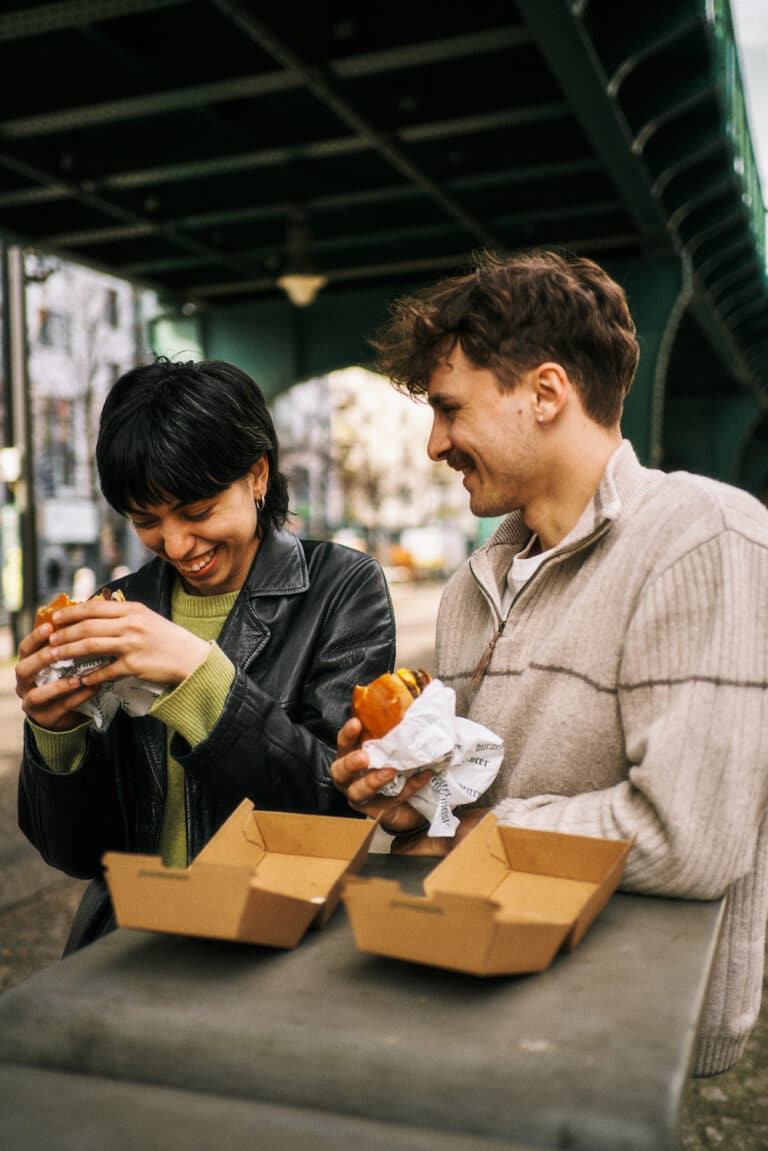 Parship engagiert Künstler:innen für Healthy Dating Visuals › PAGE online
